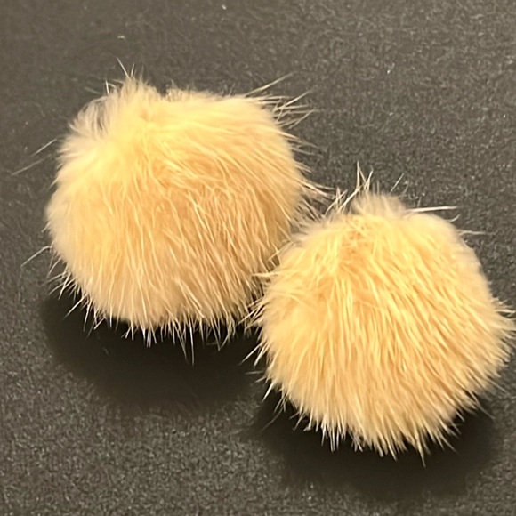 Vintage | Jewelry | Vintage 95s Gold Mink Fur Clip On Earrings | Poshmark